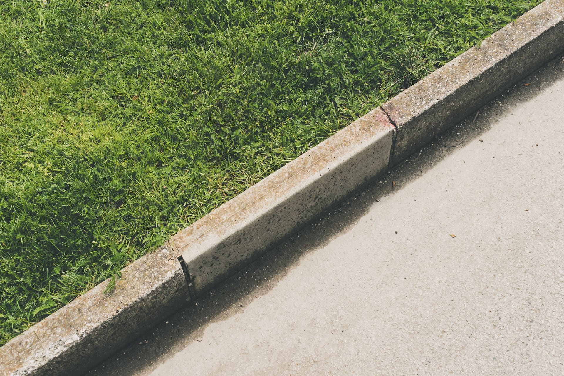 Concrete Curbing Poway | Bes Concrete Contracting Solutions
